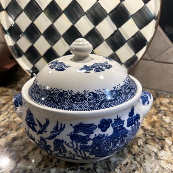 Churchill | Kitchen | Churchill Blue Willow Casserole Dish Dishwasher ...